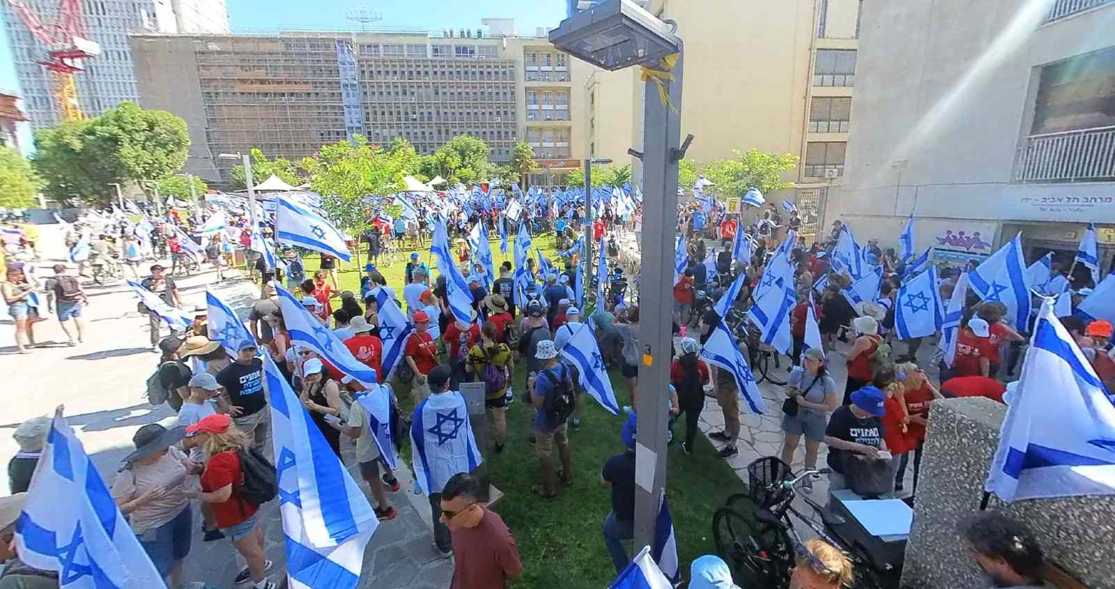 יום שיבוש בתל אביב - מחאות, חסימות ועימותים • תל אביב אונליין